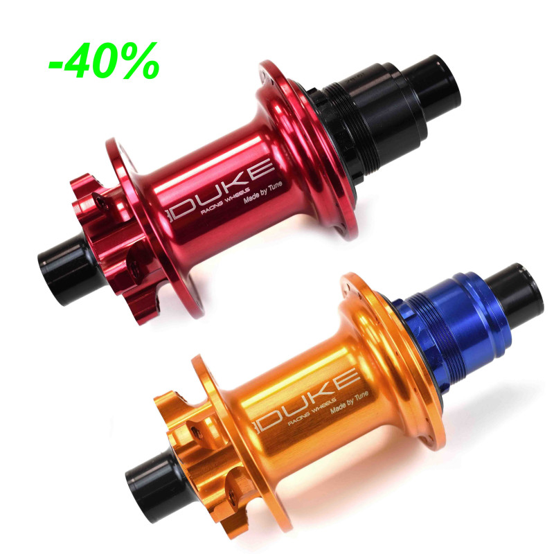 MOYEU TUNE KONG IS SIGLÉ DUKE ARRIÈRE